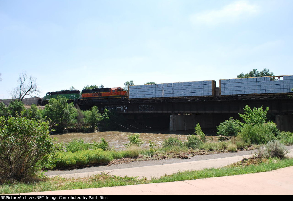 BNSF 2700 Classifing Cars